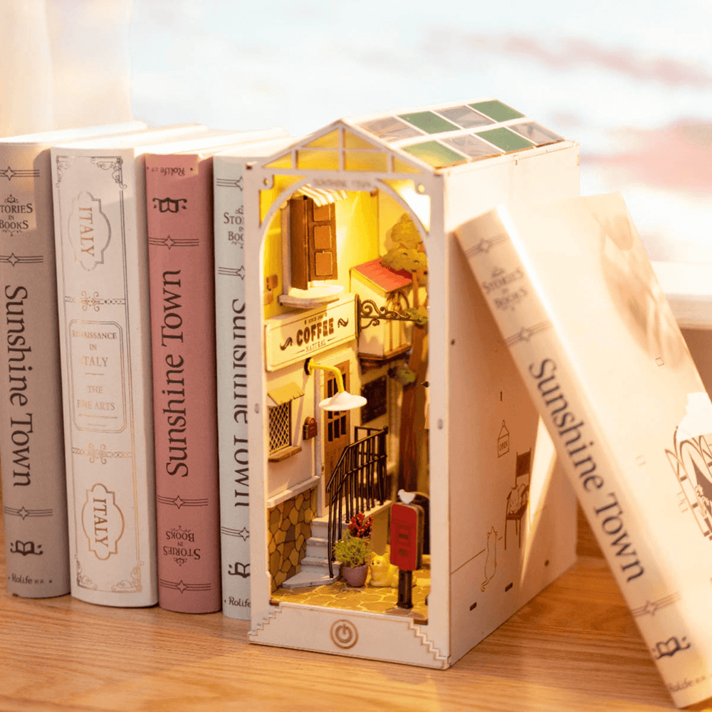 DIY Miniaturhaus Bausatz aus Holz mit LED-Beleuchtung ⭐ | MagicHolz